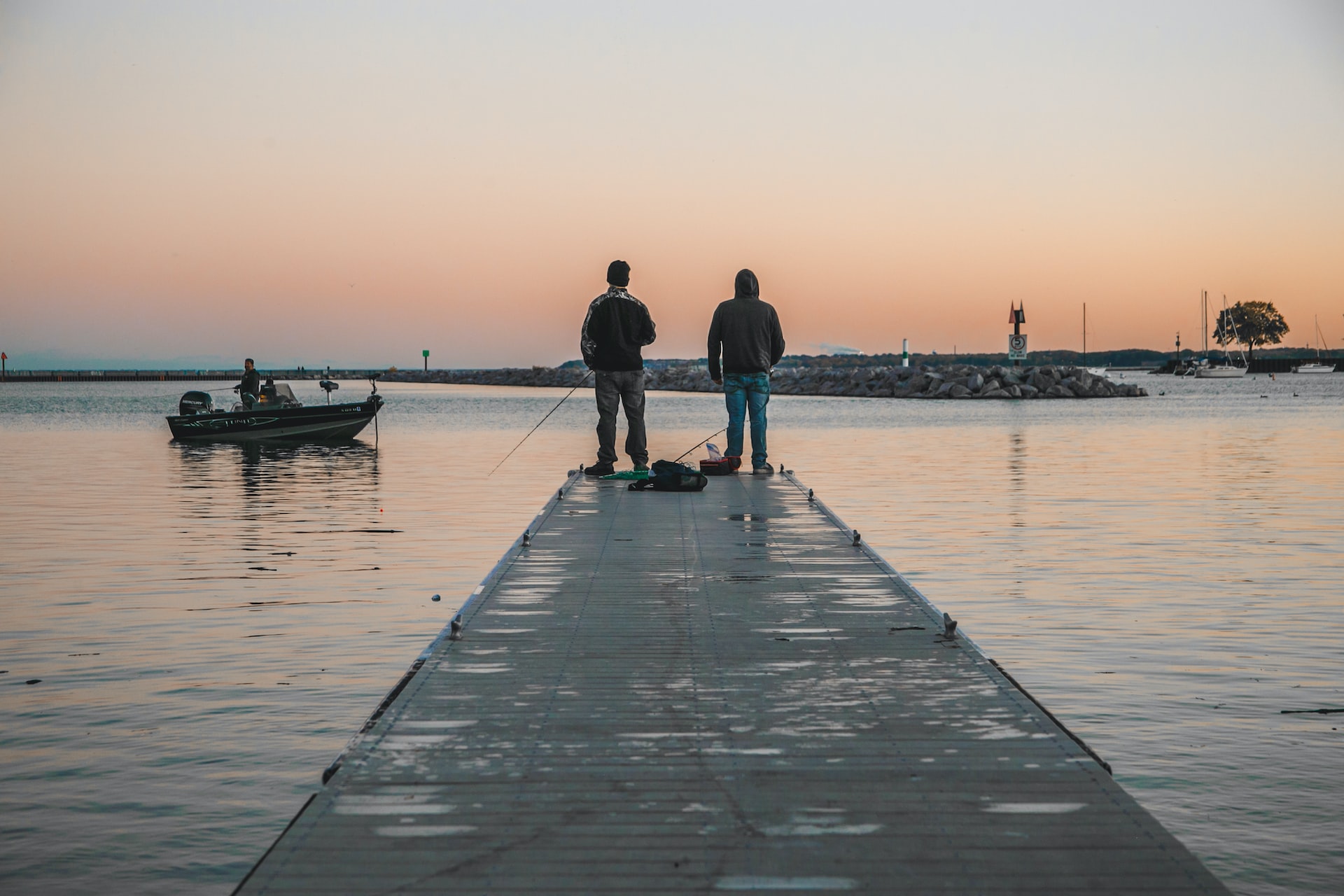 Pier Fishing: How To Do It In 2026 - Outdoorsity