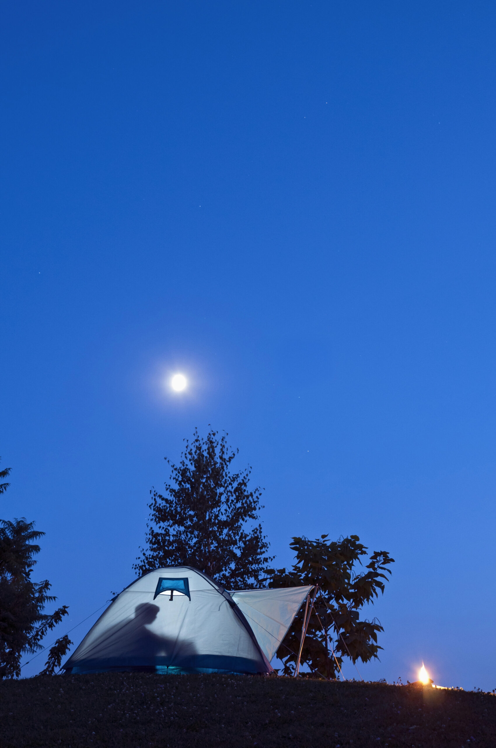 9 Camping Lighting Hacks For 2025 - Outdoorsity