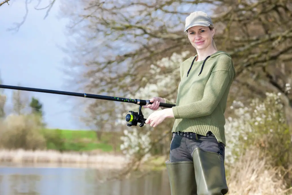 5 Cute Fishing Outfits For Women For 2026 - Outdoorsity