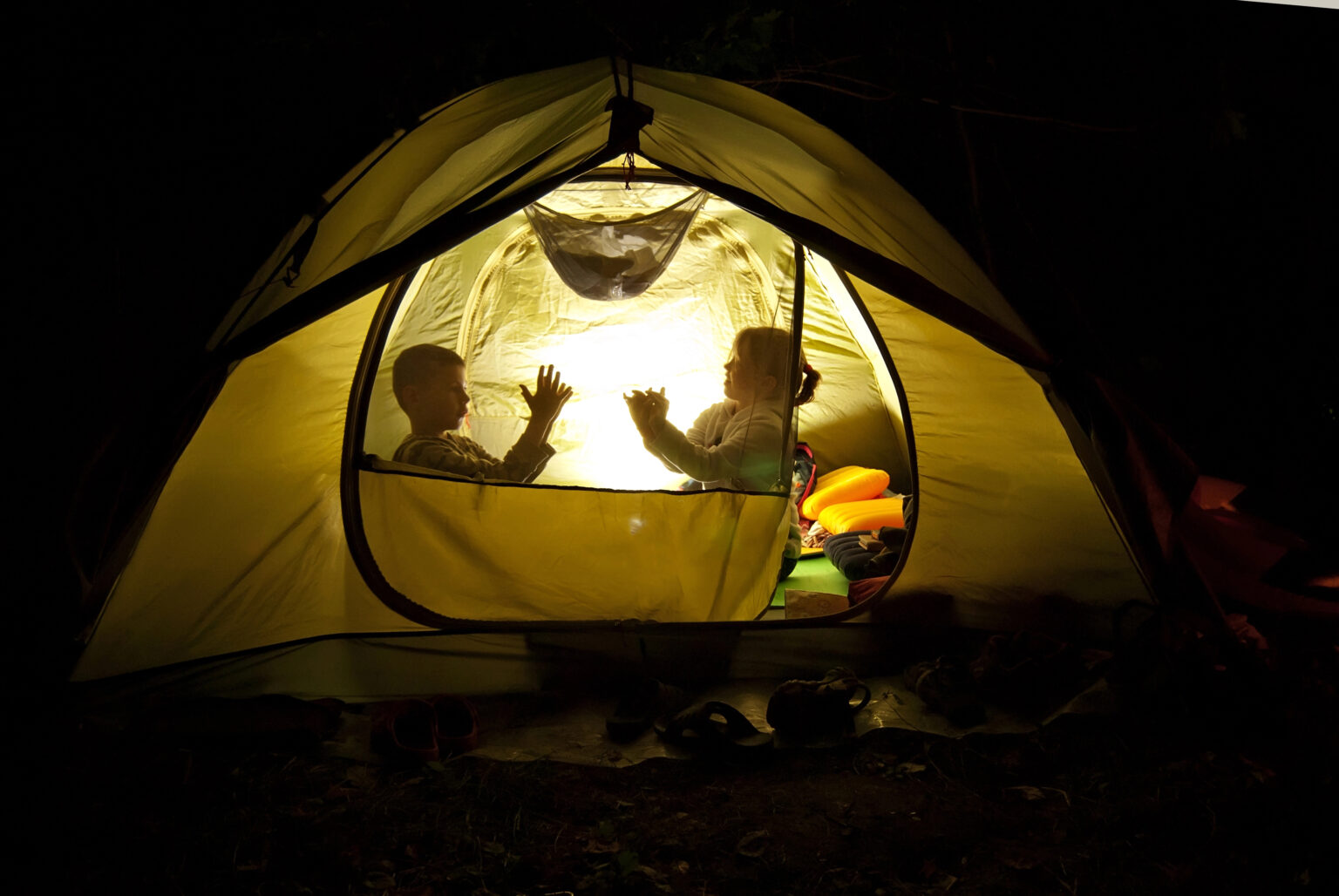 10 Tips For Minimalist Camping With Kids For 2026 - Outdoorsity